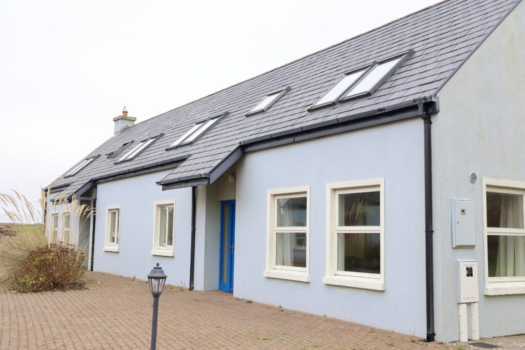 Doolin Village Lodges - Dormer - Rent A Cottage